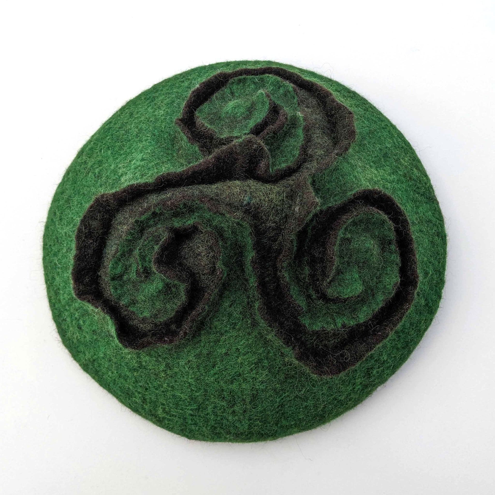 Emerald Green Irish Triskel Beret | FeltHappiness Hats