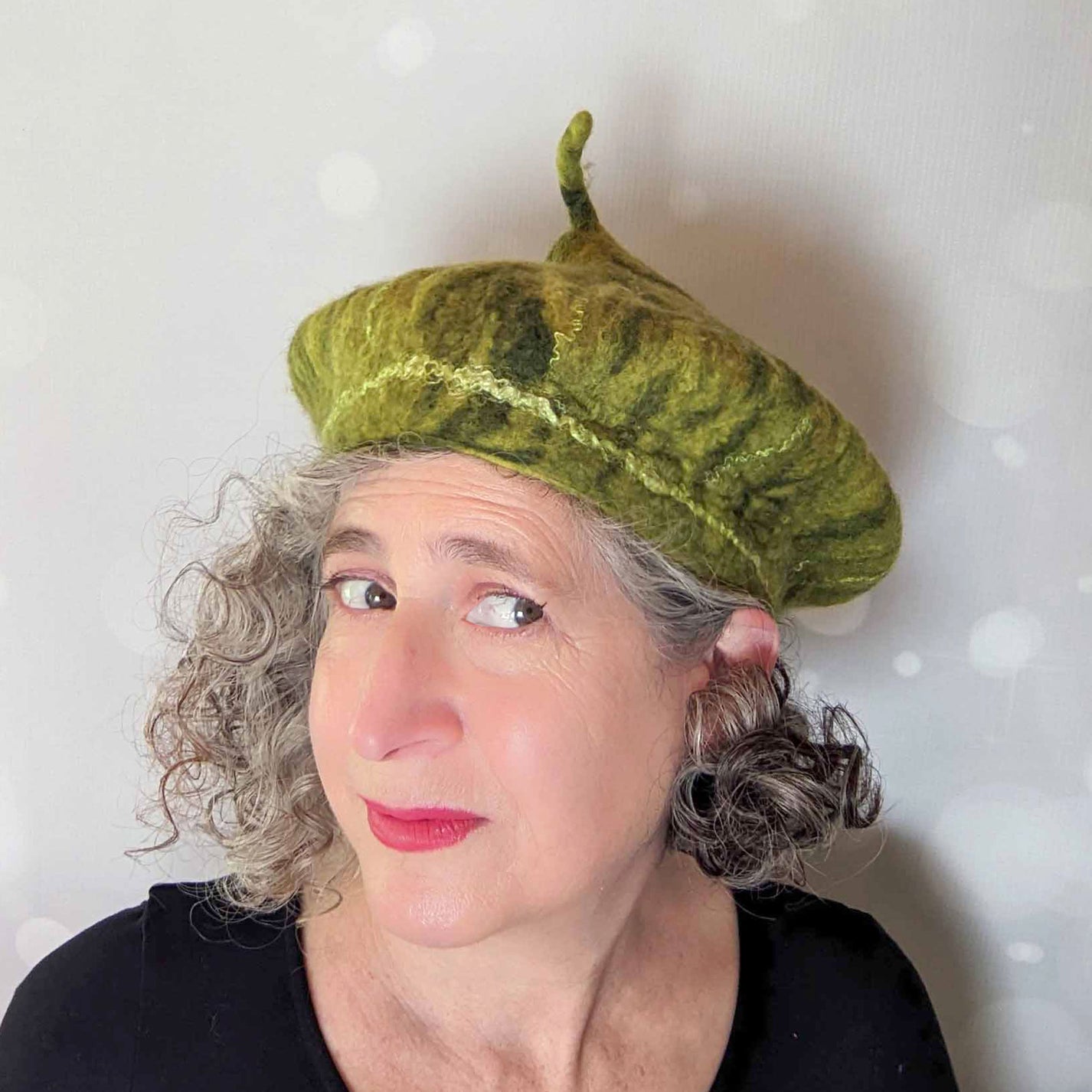 Small Sized Fig Hat in Green | FeltHappiness Hats