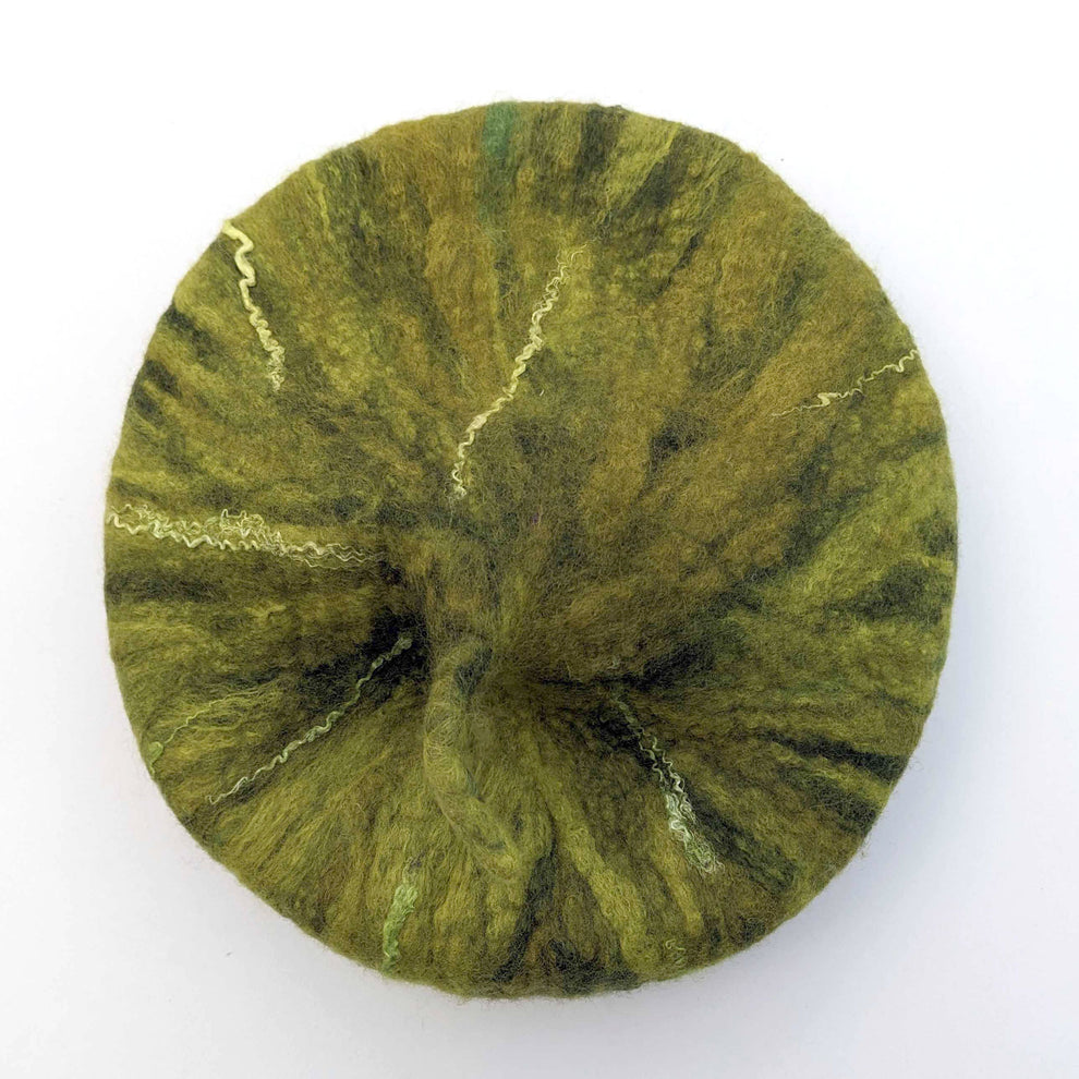 Small Sized Fig Hat in Green | FeltHappiness Hats